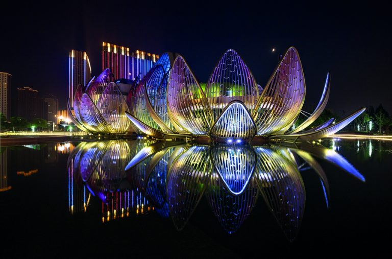 Lotus Building Edificio Con Forma De Flor De Loto 5043